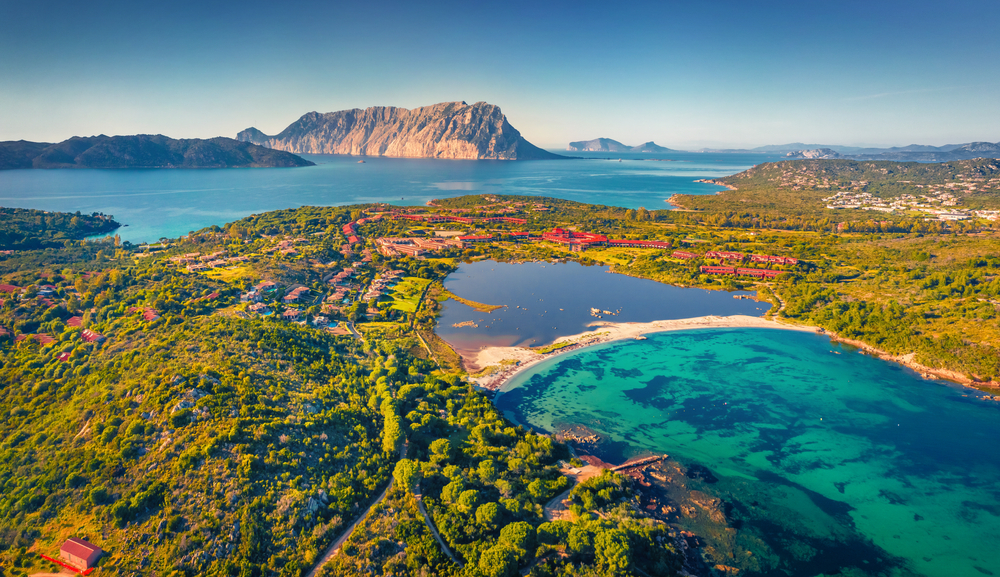 Sardinian Faces - Alidays